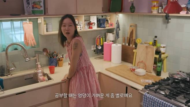 늘 마른 비결 엉덩이 덕분이라는 패셔니스타 배우의 놀라운 고백 스타와 라이프