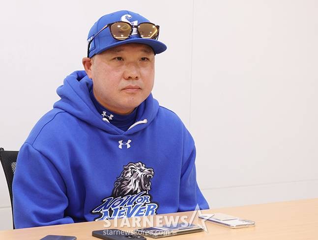 삼성 에이스 이미 美 출국했다니 사령탑 굳이 아프면 안 부른다 본인은 재활 열심히 한다고 해 Po3 현장