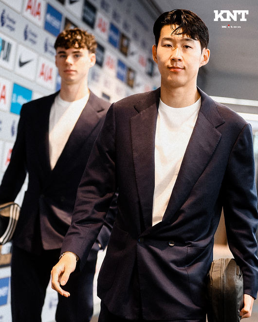 멀티골 부탁해 쏘니 돌아온 손흥민 정장 입고 토트넘 홋스퍼 스타디움 출근팬들 기대 폭발