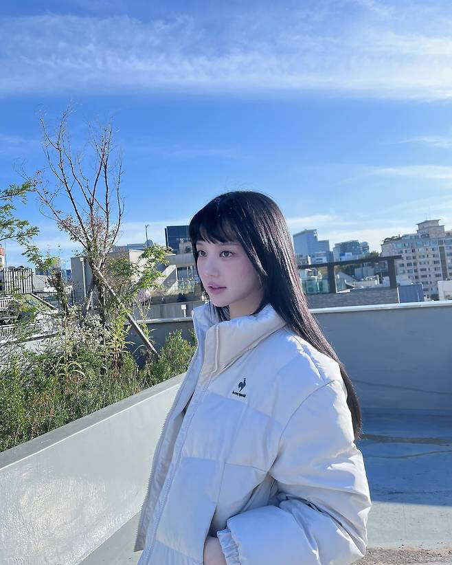 견미리 딸 이유비 미니스커트에 패딩입은 냉미녀 스타픽