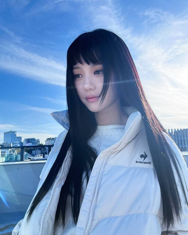견미리 딸 이유비 미니스커트에 패딩입은 냉미녀 스타픽