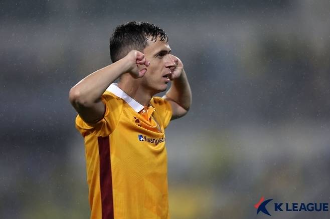 아시아가 놀란다... ‘아사니 멀티골’ 광주, ‘말레이시아 최강’ 조호르에 3-1 승리···‘ACLE 3연승 선두 질주’ [MK용인]