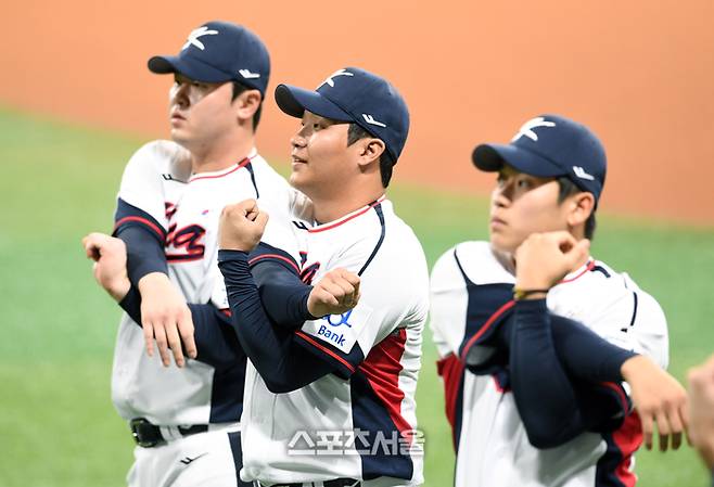 첫날부터 물어봤다” 대표팀이 마주한 또 하나의 숙제 4번 타자 Ss포커스