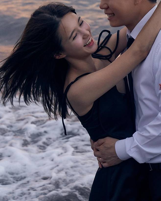 연애 중인지도 몰랐는데 갑자기 결혼발표한 여배우 삶은영화