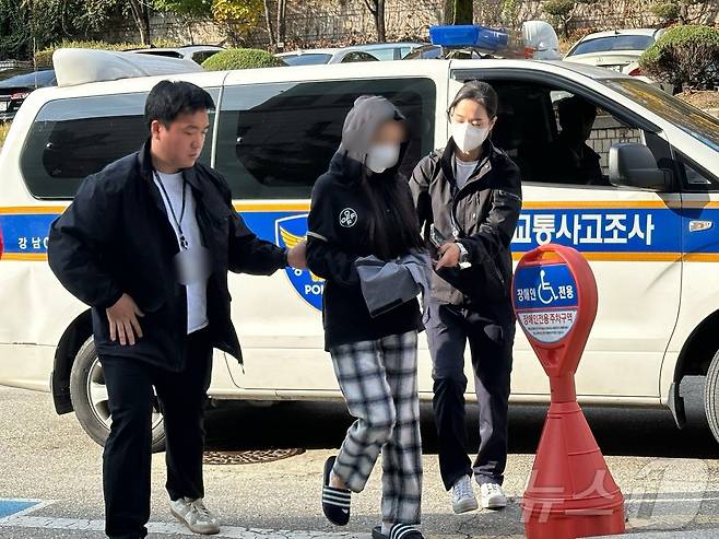 강남 8중 무면허 추돌 20대 여성 영장심사묵묵부답