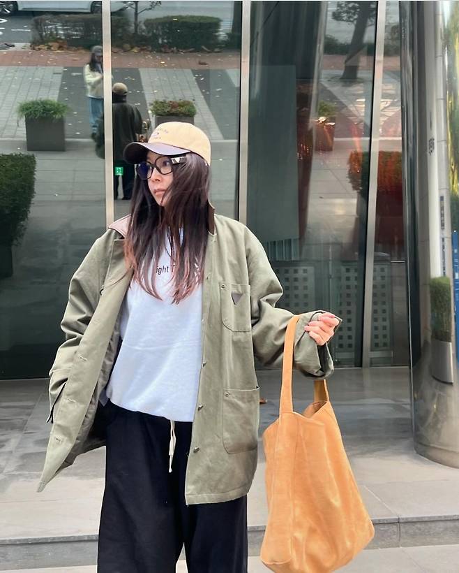황신혜 수수한 동네언니 대충 걸쳐도 스타일리시 오버핏 재킷룩 뷰티는 내운명
