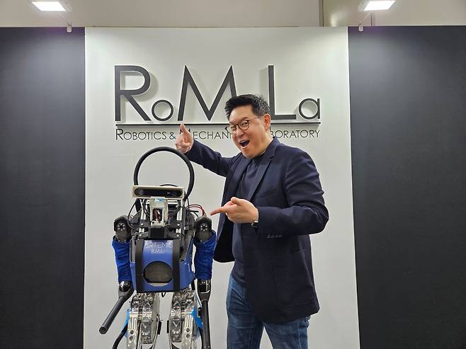 Ai 두뇌 가진 인간형 로봇이 몰려온다”韓美中 휴머노이드 삼국지