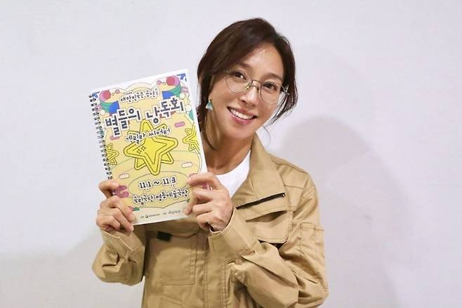 남편을 아들로 오해 받기도 해 7살 연하와 결혼한 미녀 여배우 요즘뭐하니