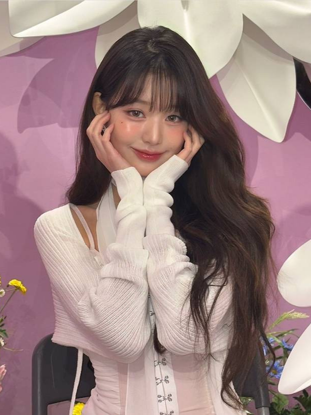 장원영 일본에서도 빛난 로맨틱 발레코어룩 하라주쿠 휩쓴 만년돌 매력 스타와 라이프