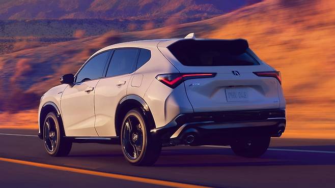 Gv70 긴장시키는 더 싼 엔트리급 Suv 등장 프리미엄 시장 뒤흔들 아큐라 Adx 구름을달리다