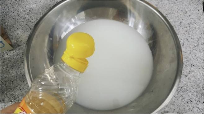 반찬통 고무패킹 물때 제거할 때 이것 사용해 보세요~ 속이 다 시원하네~ 오늘살림루틴