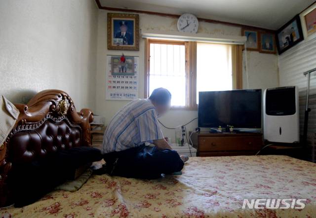 아프면 자녀와 살겠다는 고령층 25 뿐내 집이 좋다