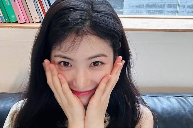 얼마나 예쁘길래 별명이 ‘전지현 이야 셀럽스케치