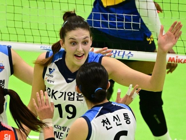 ‘현대건설 8연승 저지빅토리아 32득점 Ibk기업은행 풀세트 접전 속 값진 5연승 행진 Mk수원