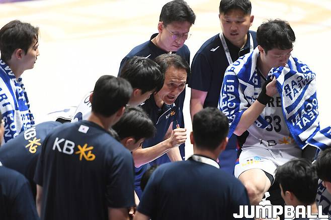 용병닷컴통신 감독만 바뀐 또 그놈의 한국농구다