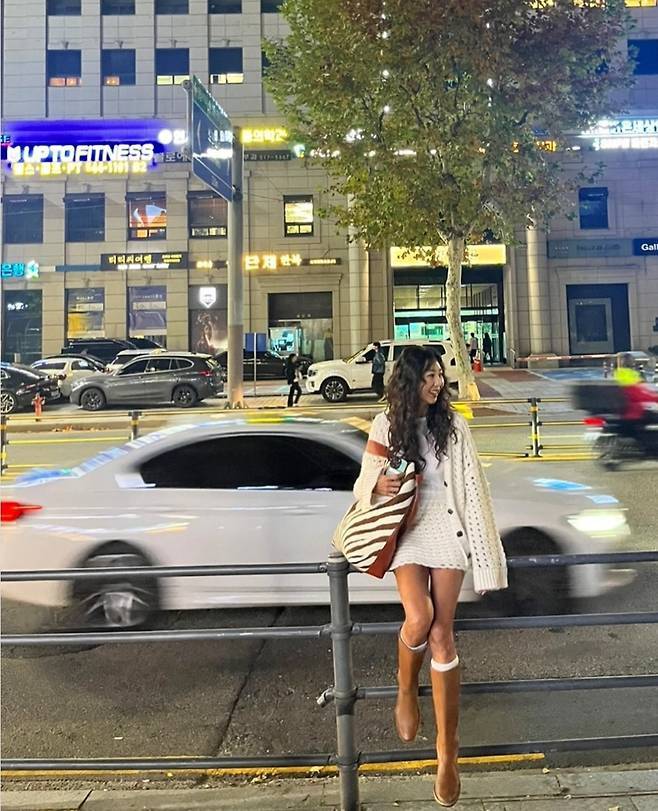 전미라 우월한 기럭지에 빛나는 히피펌 러블리함과 힙한 스타일링으로 가을 점령 뷰티는 내운명