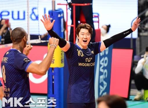 장충 원정 나도 궁금하다” 전체 1순위 우카 지명→신인왕→mvp→24억 Kb손보行616일 만에 친정 방문 나경복이 적으로