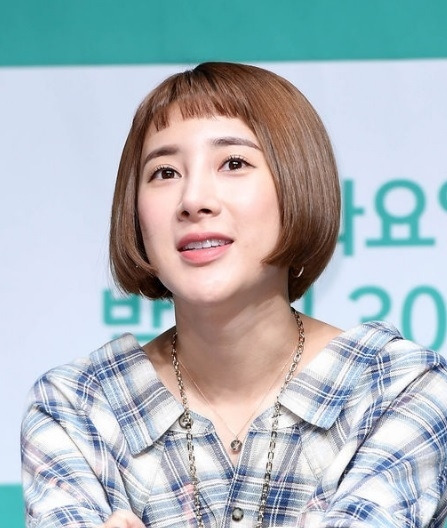 가수 서인영 현재 이혼 소송 중”시인내년 컴백