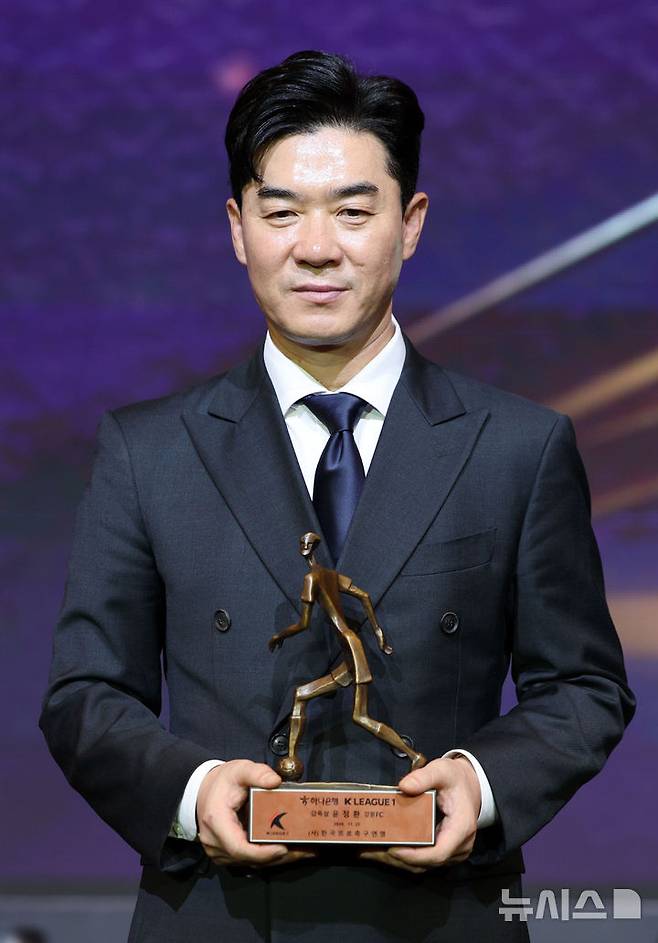 준우승 강원 윤정환 감독과 작별하나아직 확정된 건 없어