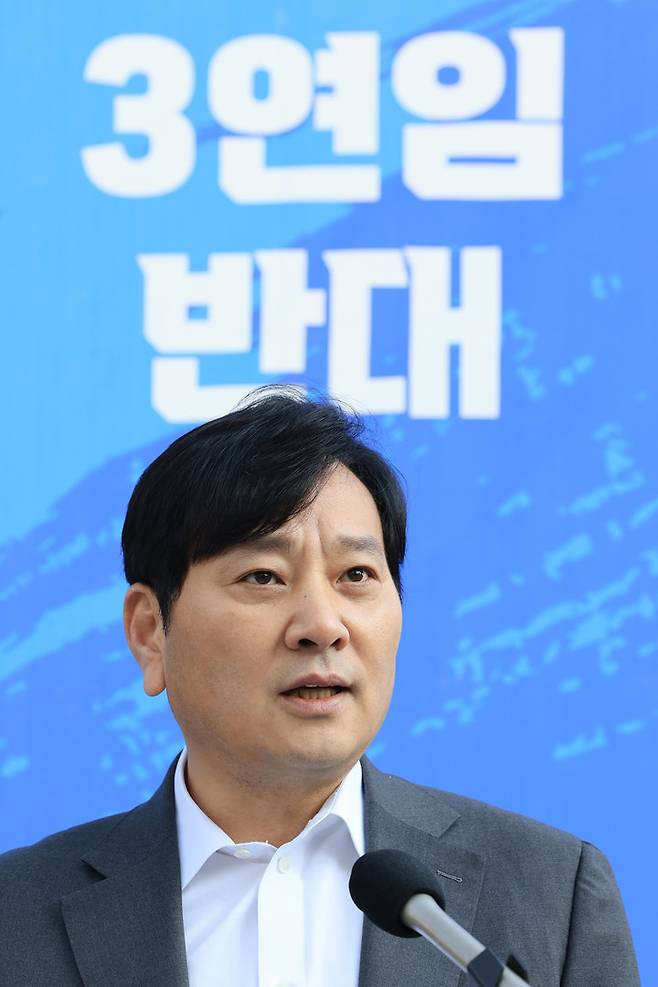이기흥 대한체육회장 3선 출마 반대 박창범 전 우슈협회장 건강 악화로 단식 중단