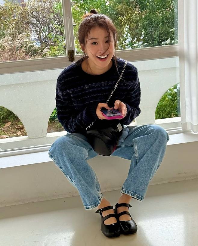 이시영 샤넬 Vip가 요즘 사랑에 빠진 명품백은 웰니스라이프