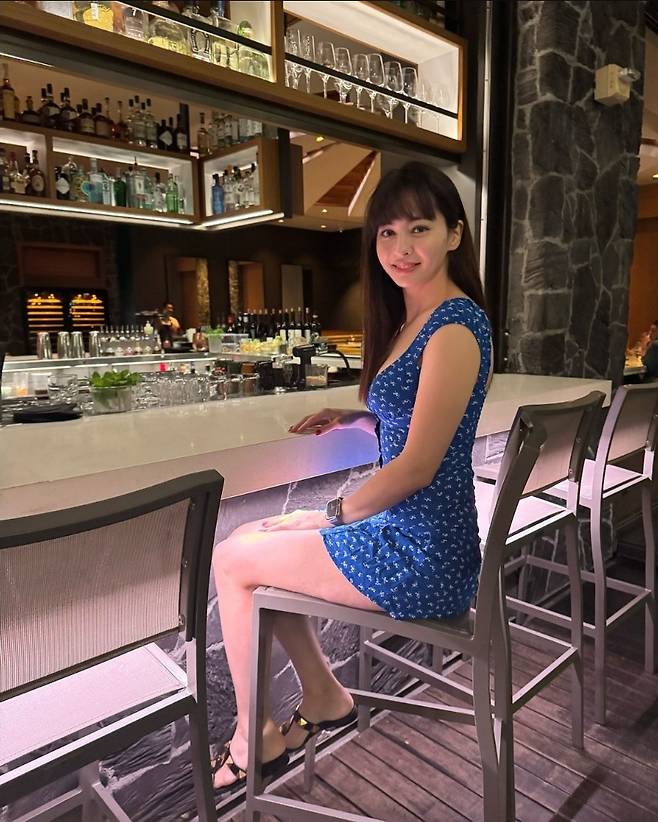 우즈벡 김태희 구잘 얼마나 예쁘길래 보니호놀룰루서 원피스 입고 미모로 압살 뷰티는 내운명