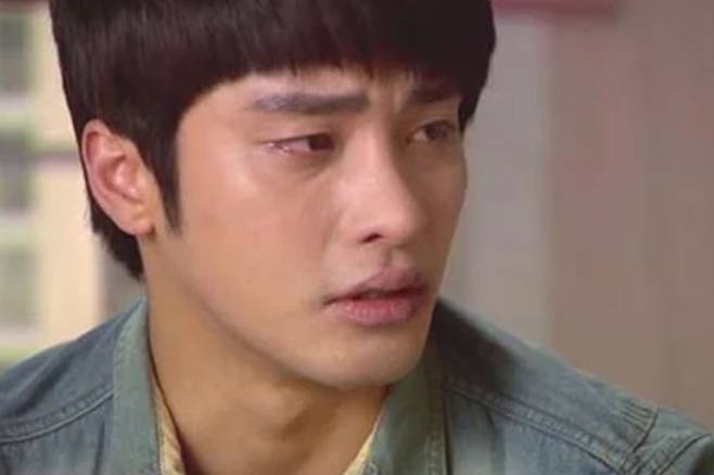 수영선수하다가 본 첫 오디션에서 10001 경쟁률 뚫고 데뷔한 배우 근황 뉴스에이드