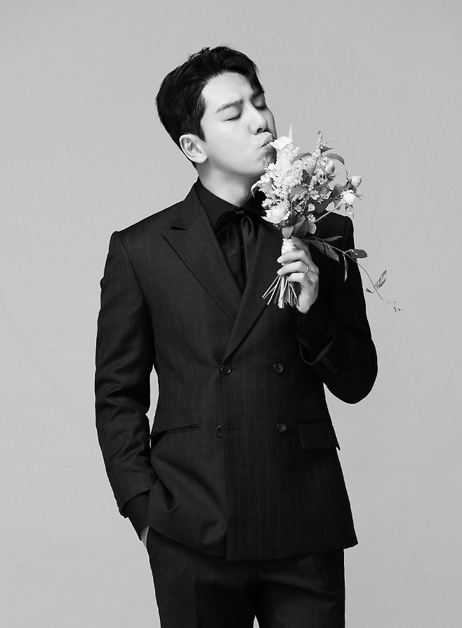 7년 열애끝에 결혼♥발표해 모두 놀라게 한 10살 연상연하 커플 셀럽뉴스