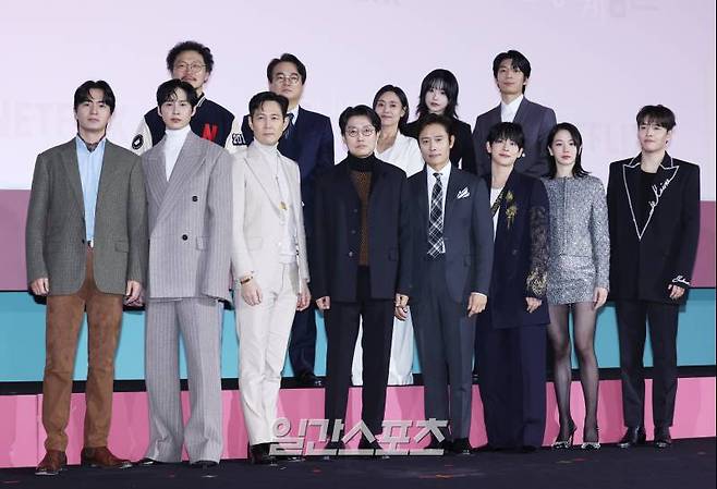 ‘오징어 게임2 글로벌 홍보 박차이정재·이병헌→조유리 美la 출국