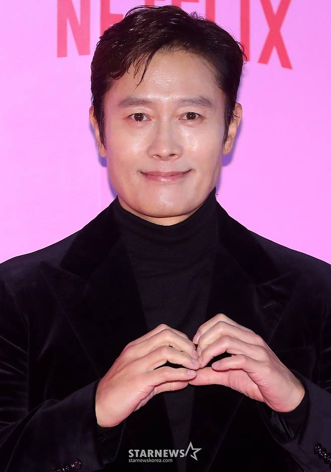 시즌1보다 대박날 것 이정재x이병헌이 자신한 오징어 게임2