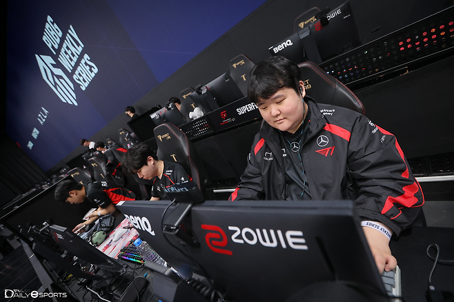 [PGC] 오늘은 코리아 데이! 광동-T1, 1, 2위로 서킷 1 파이널 진출