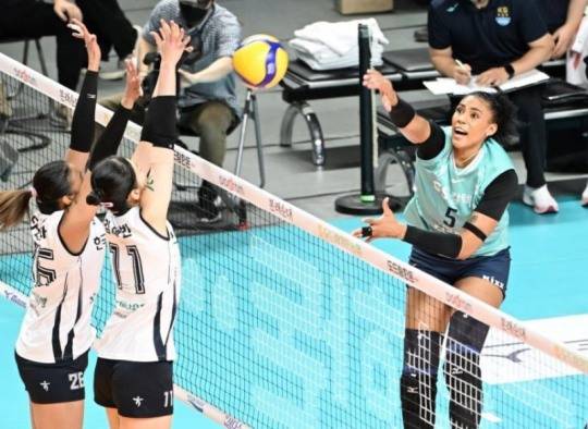 연패 사슬 끊었다 도로공사 Gs칼텍스에 3 2로 역전승
