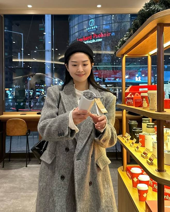 전진 아내 류이서 대왕 텀블러 구매 실패 아쉬운 포옹으로 따스한 코트룩 뷰티는 내운명