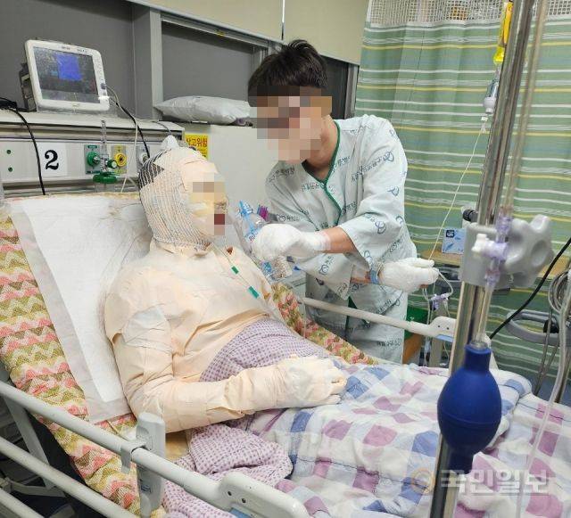 부친 방화에 전신화상”동료 위해 나선 해군 전우들