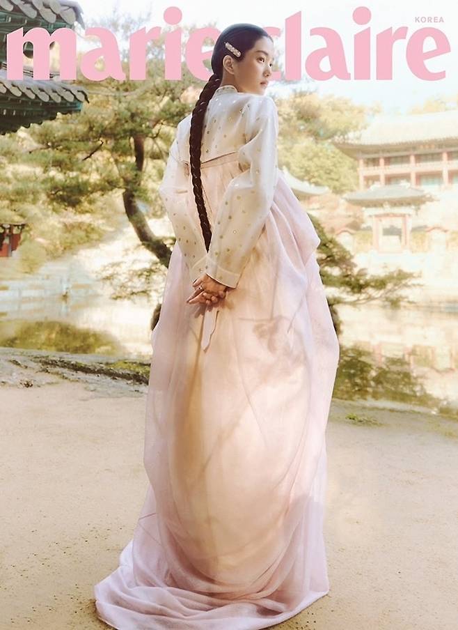 김태리 숨멋 한복 자태 한 폭의 그림 같은 단아한 한국의 멋 패션엔