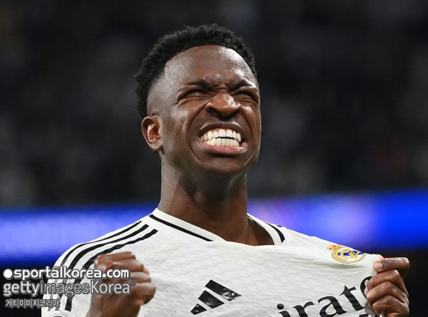 발롱도르 불발 아쉬움 풀었다 비니시우스 생애 첫 Fifa 올해의 선수상 수상손흥민 홍명보 감독은 로드리 선택