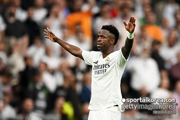 발롱도르 불발 아쉬움 풀었다 비니시우스 생애 첫 Fifa 올해의 선수상 수상손흥민 홍명보 감독은 로드리 선택