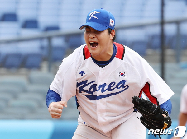 홀드왕 가고 구원왕 왔다 Kia 삼성 Lg 전력 보강에 위기감 느꼈나조상우 영입→통합 2연패 향한 승부수 던졌다