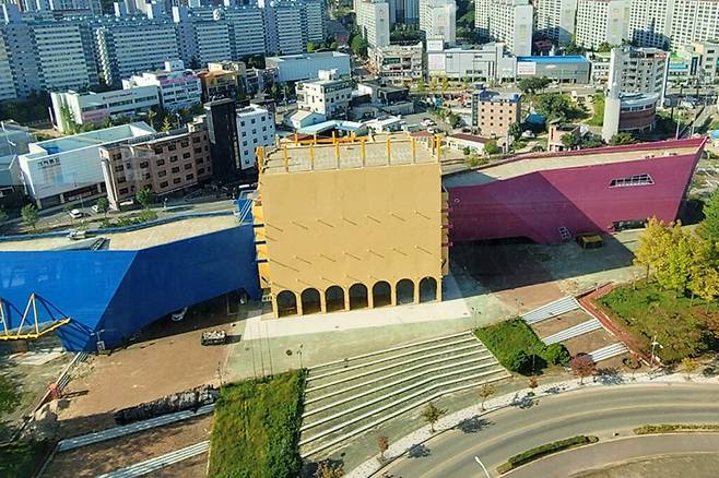 ‘추위 피하러 갔다가 푹 빠진다 겨울철 실내 핫플 2곳의 매력 여행탐구