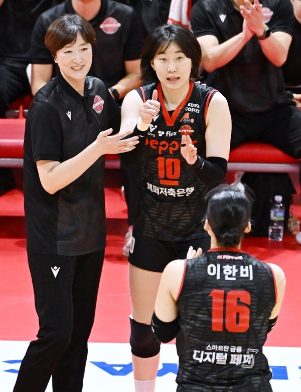 만년 꼴찌→5위 반등 오늘 구단 최다승 기록도 세우나초보 감독의 진심 간절하다 그러나 마음이 앞서면 안 돼” Mk광주
