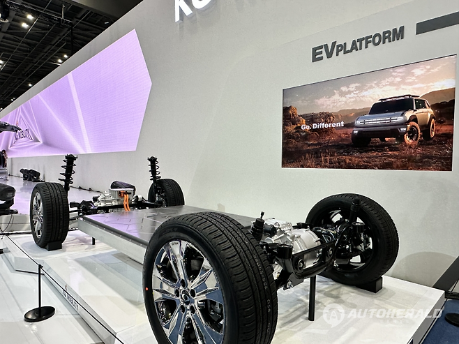 국산 최초 전기 픽업트럭, KGM '무쏘 EV5' 주행 거리 401km 인증 완료 | 오토헤럴드