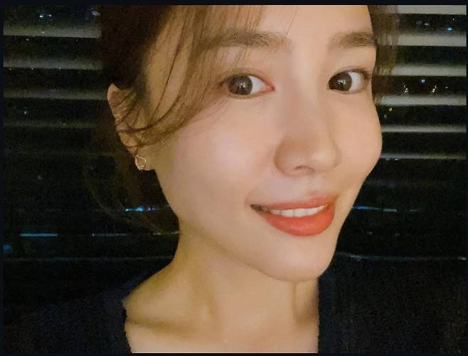 ♥11살 연상 톱배우와 결혼끊임없이 관리하는 모델 아내 믿기지 않는 비율레깅스핏 뷰티는 내운명