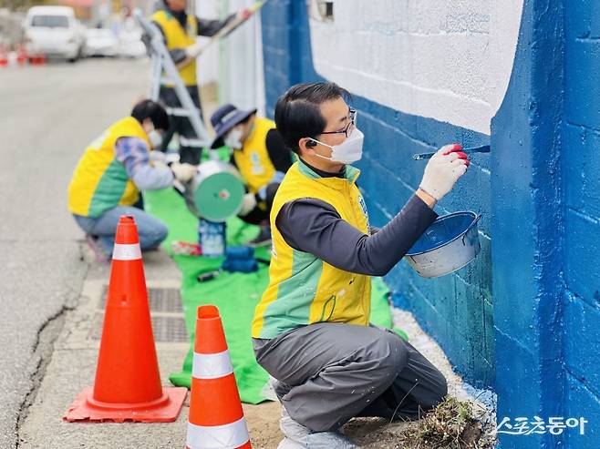 신천지자원봉사단 마산지부 소계동서 담벼락 이야기 ‘성료