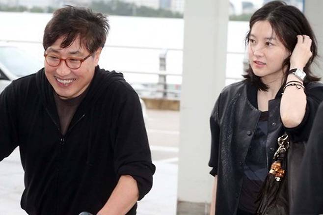열애설도 없이 20살 연상 재산 2조 남편과 결혼한 女배우 근황 스타일에이드