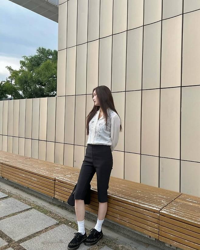 화려하게 생겼다 자타공인 청순미녀 166cm44kg 비율까지 완벽한 연예인 뷰티는 내운명