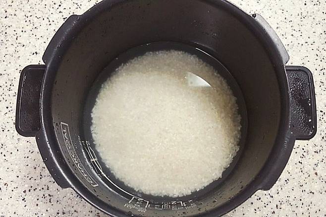 밥 할 때 주걱으로 이렇게만 해주니 믿기 힘든 결과가 생기네요 쏙쏙팁
