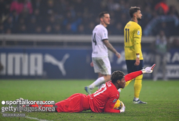 日 축구 역대급 이적설 터졌다 대표팀 Gk 향한 뮌헨 러브콜무려 노이어 후계자로 낙점