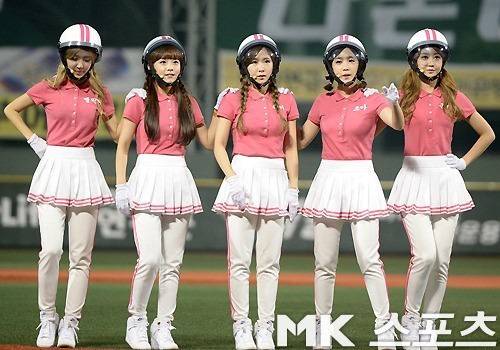13살 많은 선배에게 만난지 1주일 만에 청혼한 얼짱 출신 여가수 연예는 내운명