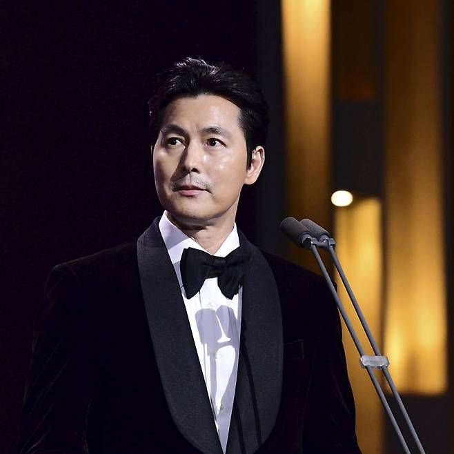 음주운전 배성우는 있는데정우성 소속사 새해 인사 혼자만 빠졌다