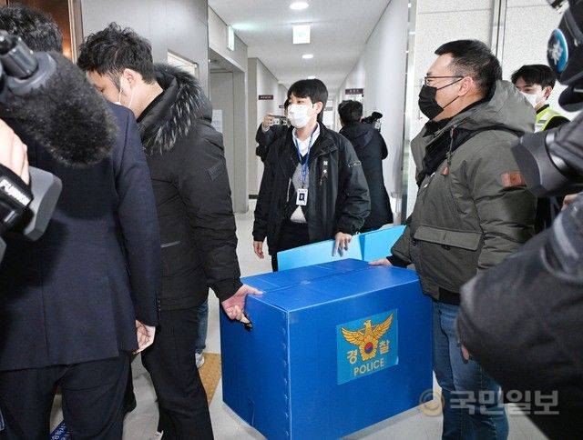 경찰 무안공항 24시간째 압수수색사고 원인 규명 본격